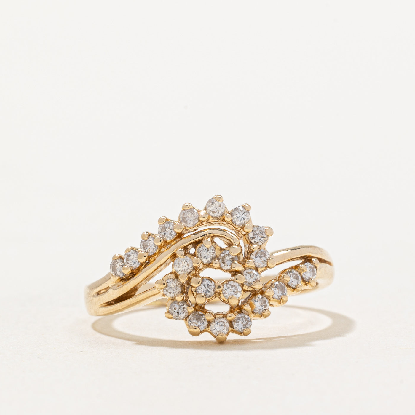 Diamond Swirl Design Ring | 0.25ctw | SZ 6.5
