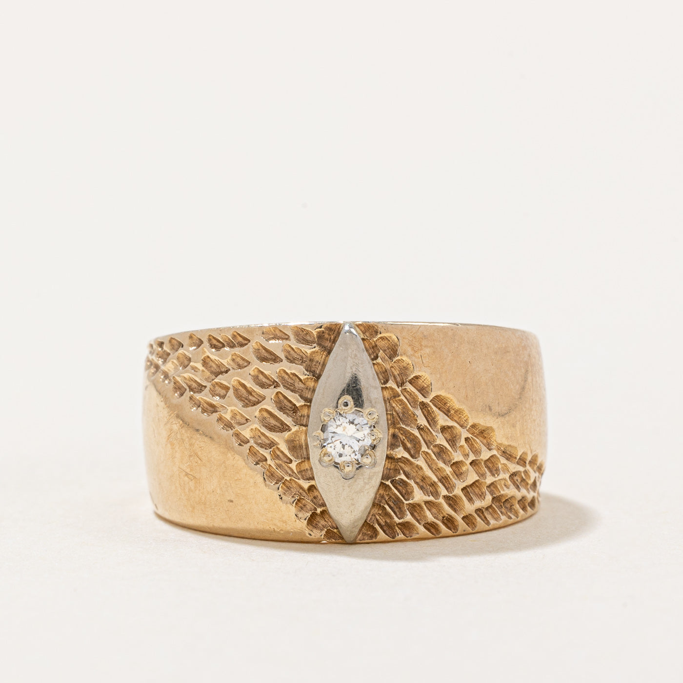 Flush Set Diamond Textured Band | 0.06ct | SZ 6.75