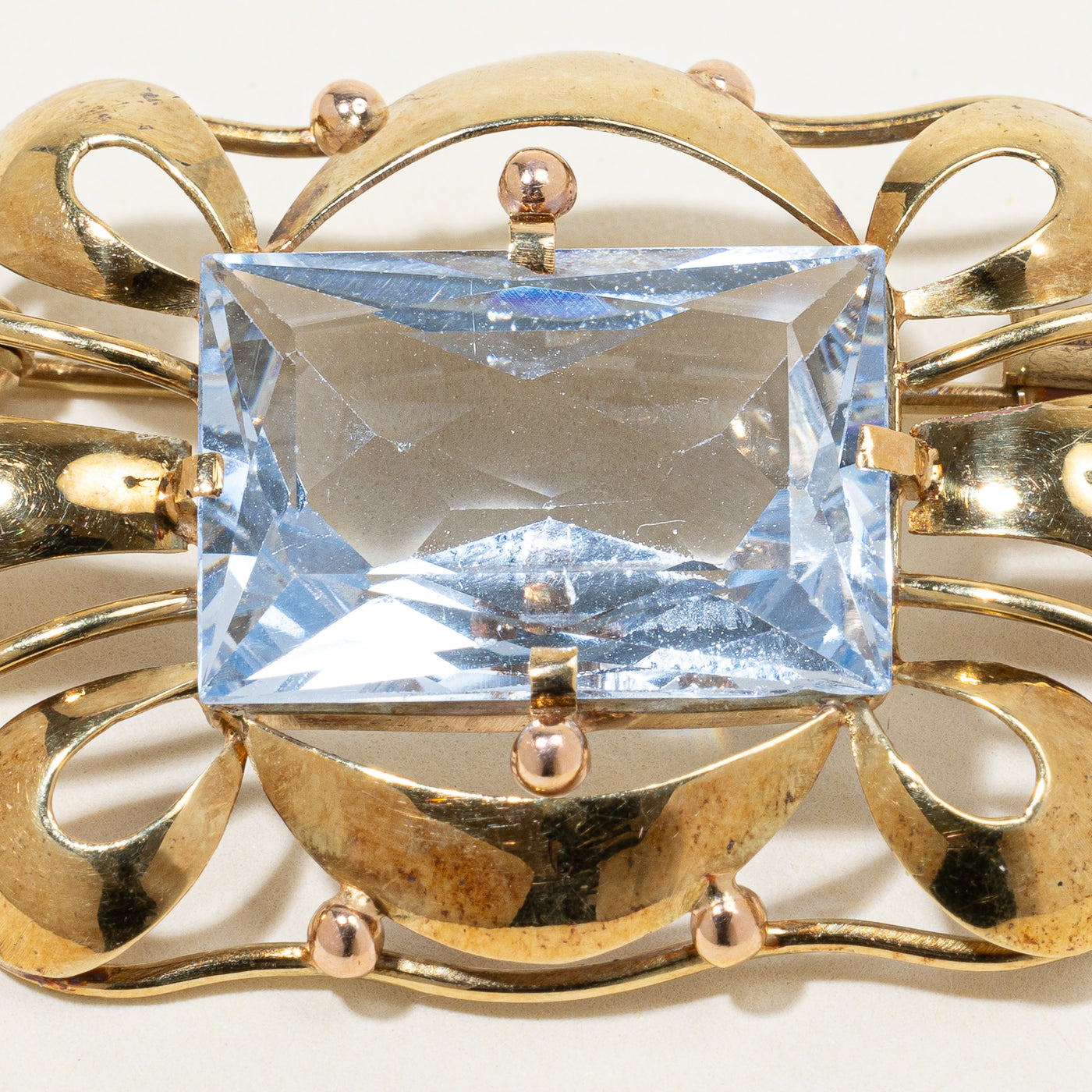Retro Blue Topaz Brooch | 9.50 ct