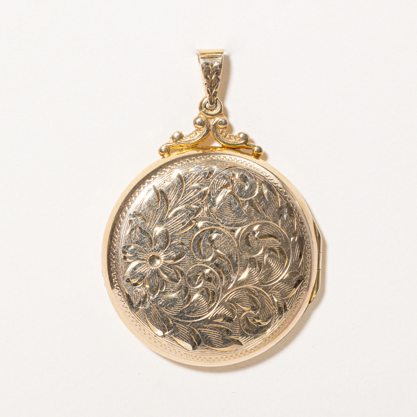 Birks' 10k Yellow Gold 'V.R.' Locket