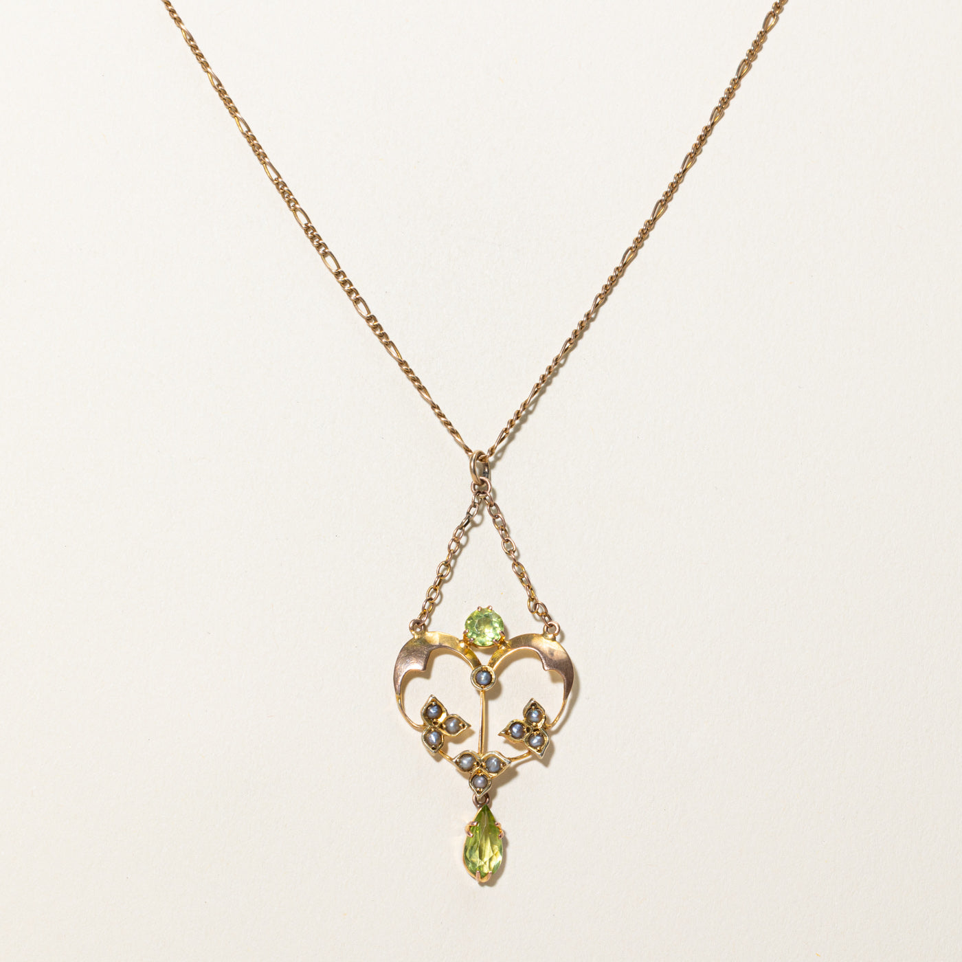 Art Nouvea Peridot & Pearl Pendant Necklace | 1.20ctw | 18"
