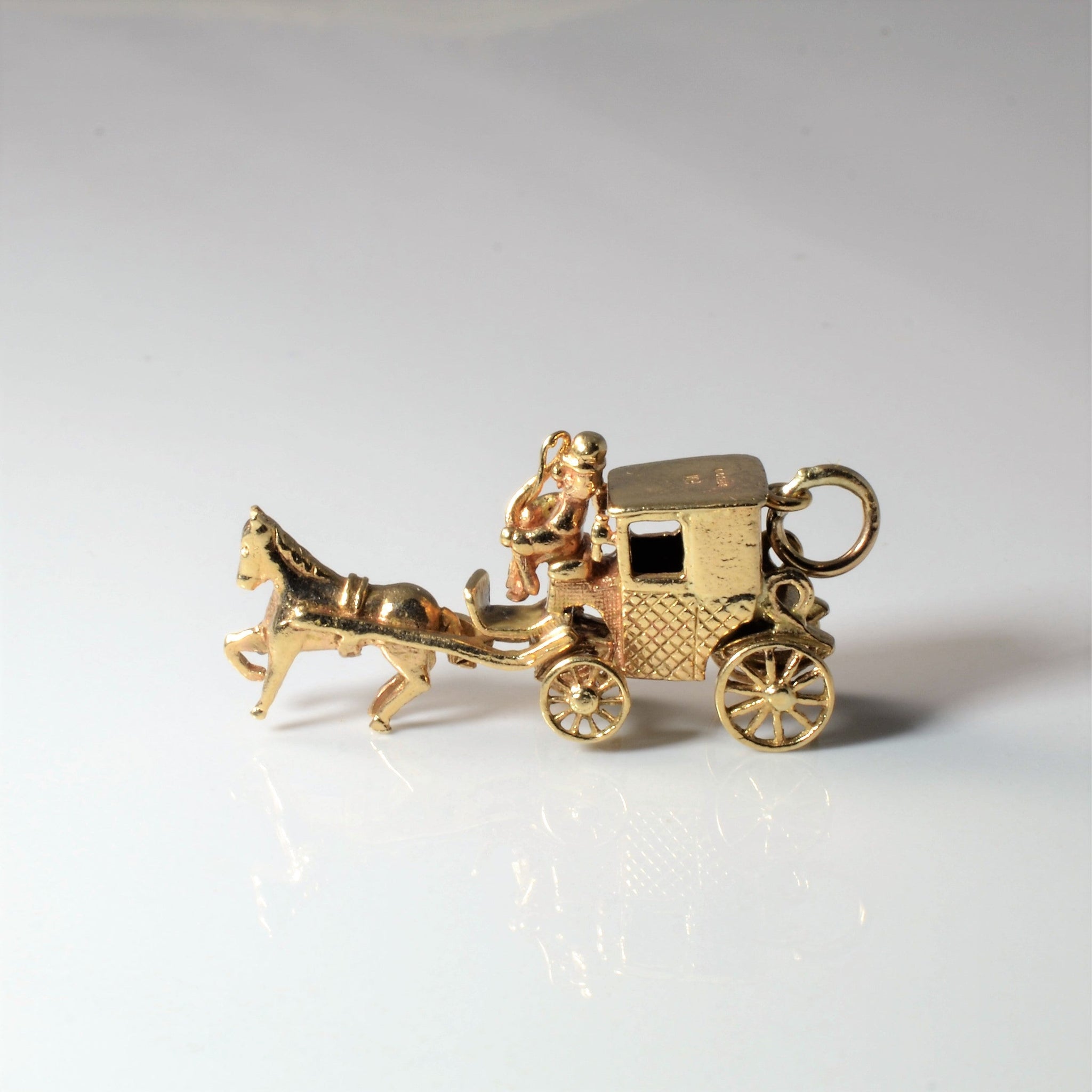 Horse & Carriage Gold Pendant