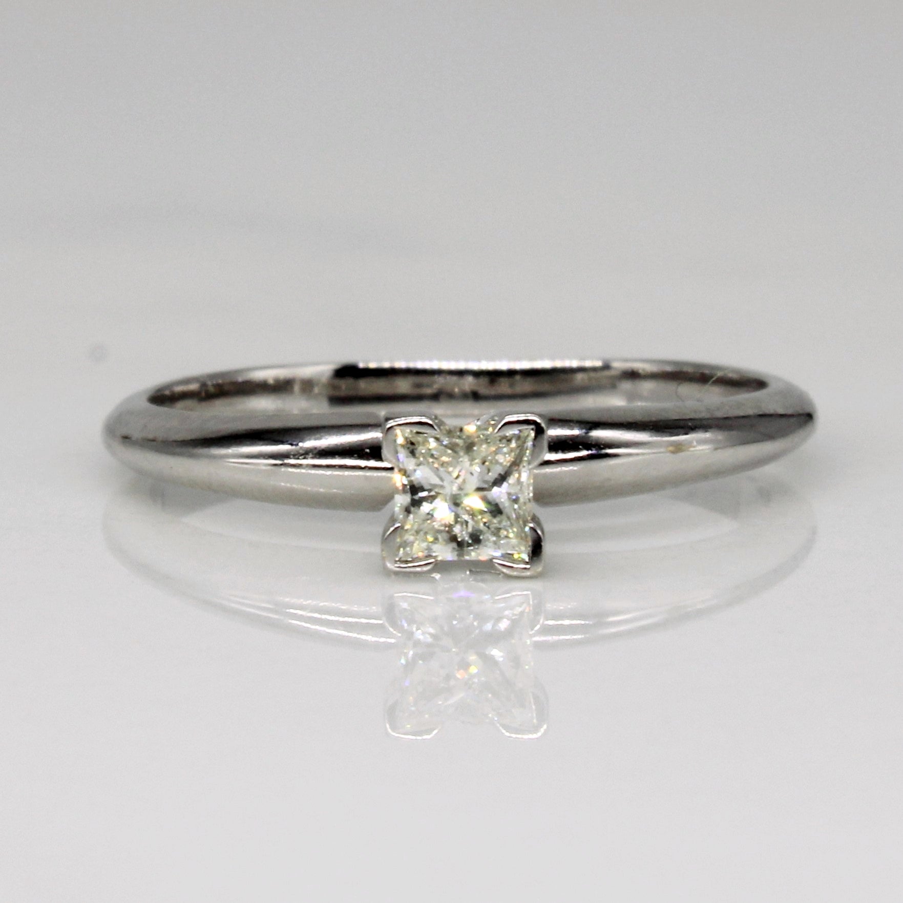 Cathedral Set Diamond Engagement Ring | 0.25ct | SZ 5.25
