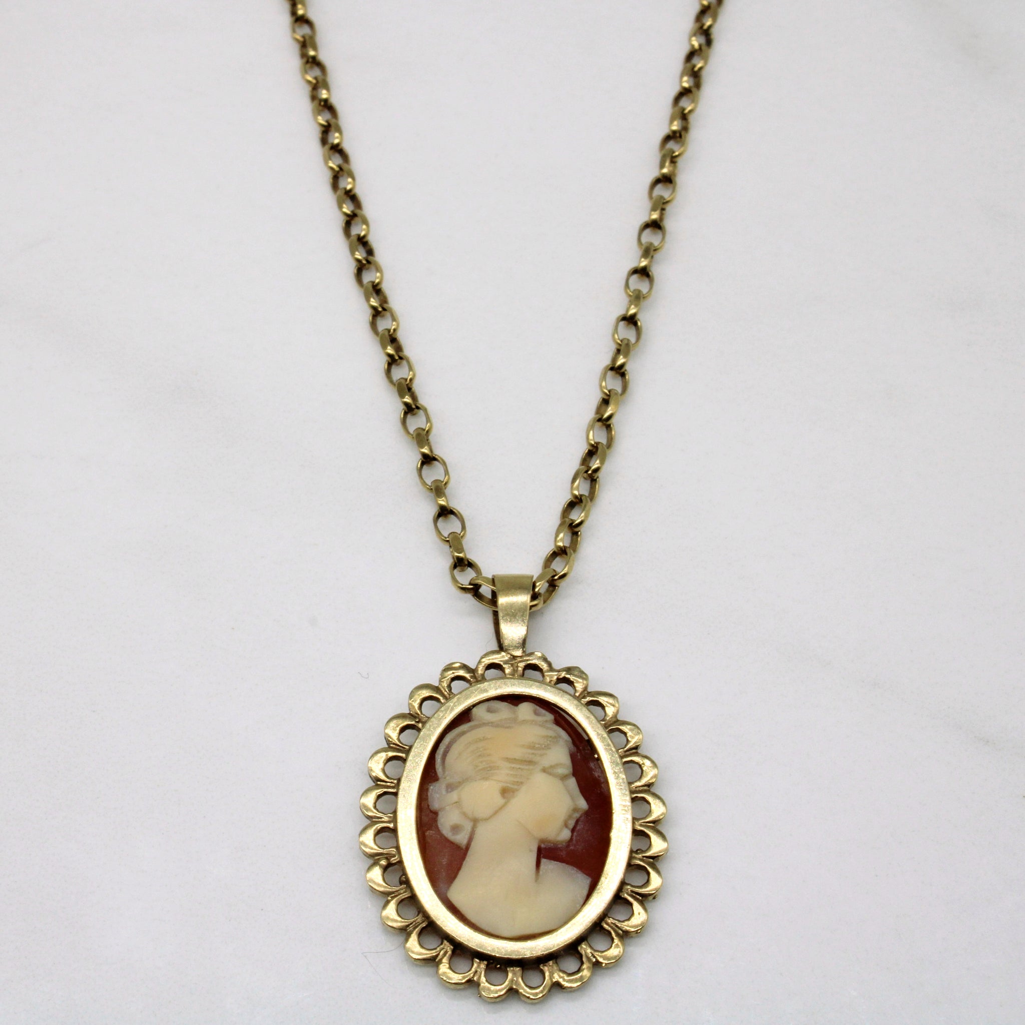 Seashell Cameo Pendant & Necklace | 4.00ct | 24"