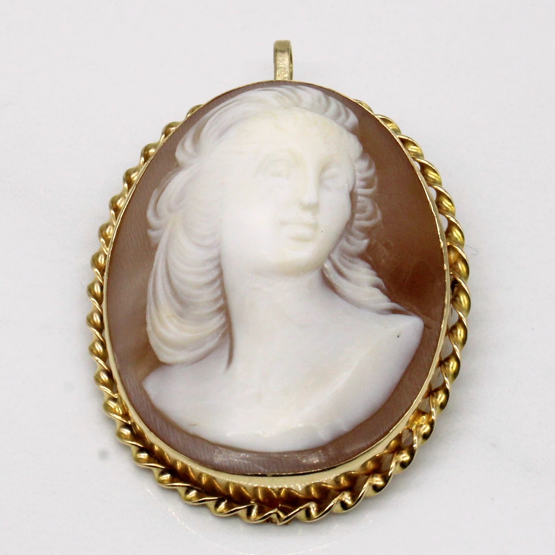 Seashell Cameo Brooch & Pendant | 35.00ct