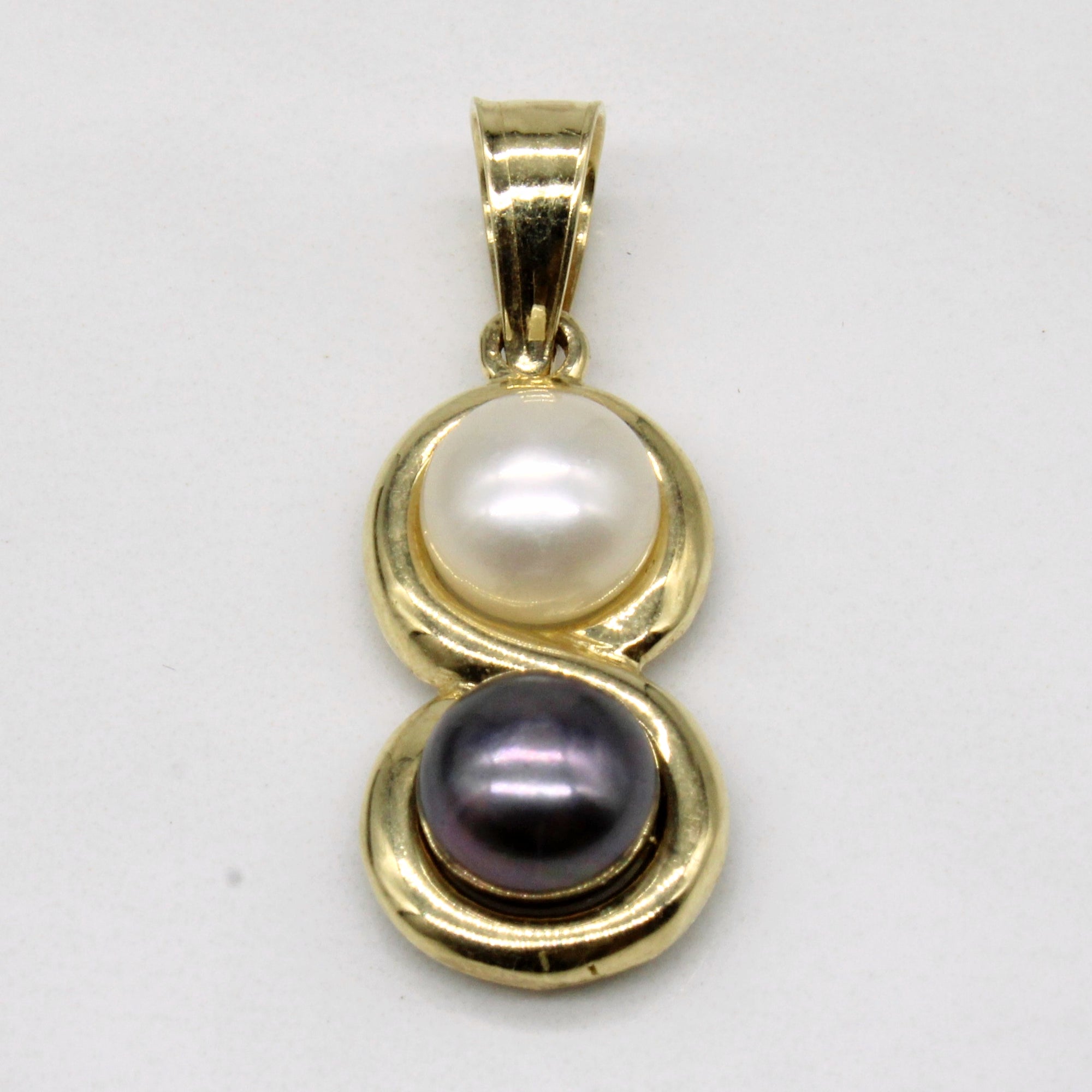 Pearl Infinity Pendant – 100 Ways