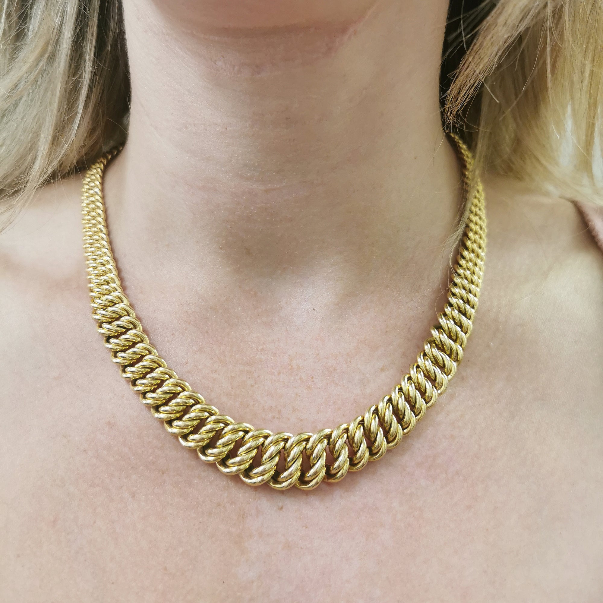 Graduated Double Link Chain Necklace | 18 Graduated Double Link Chain Necklace | 18