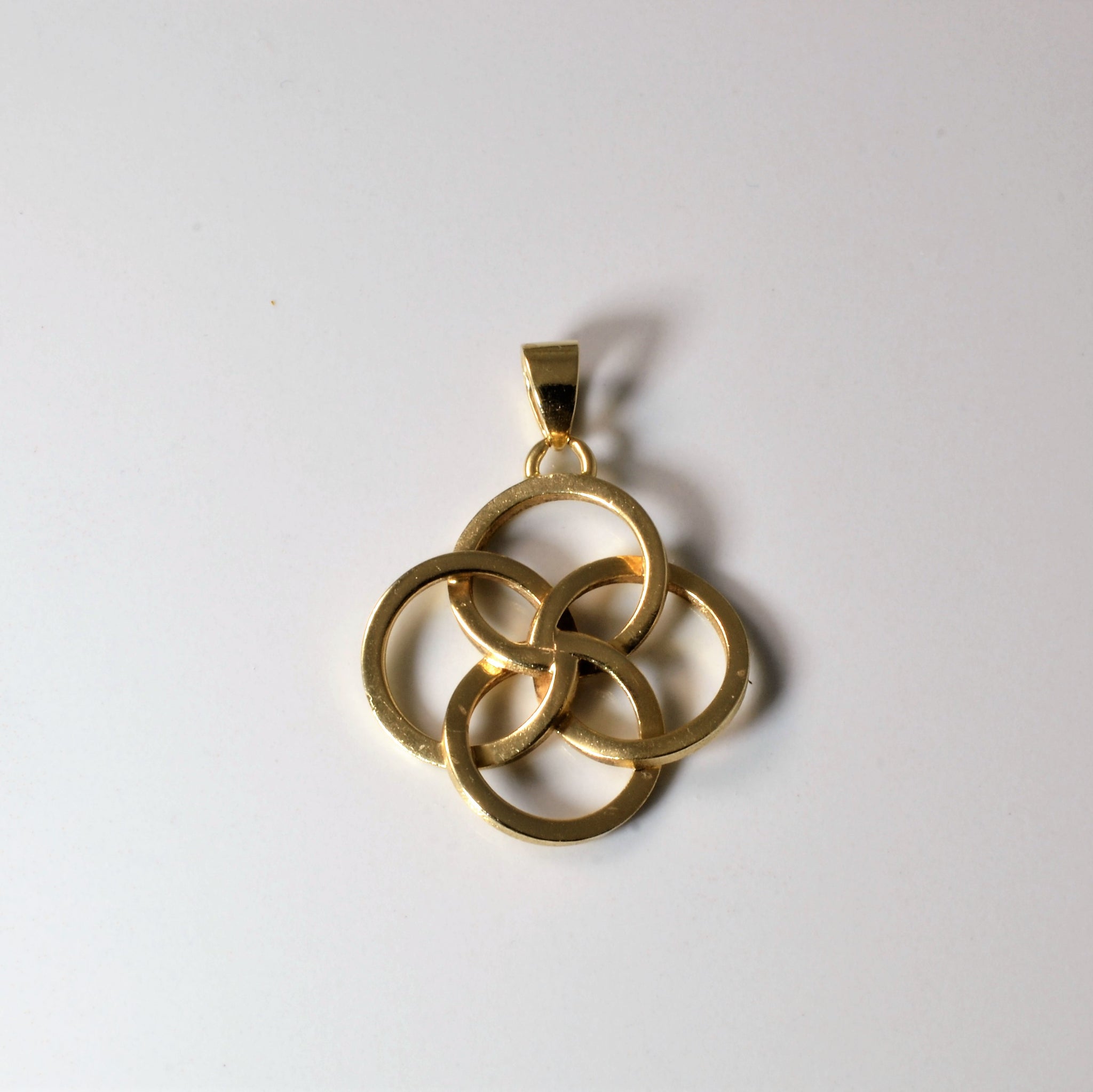 Interlocking Circle Pendant