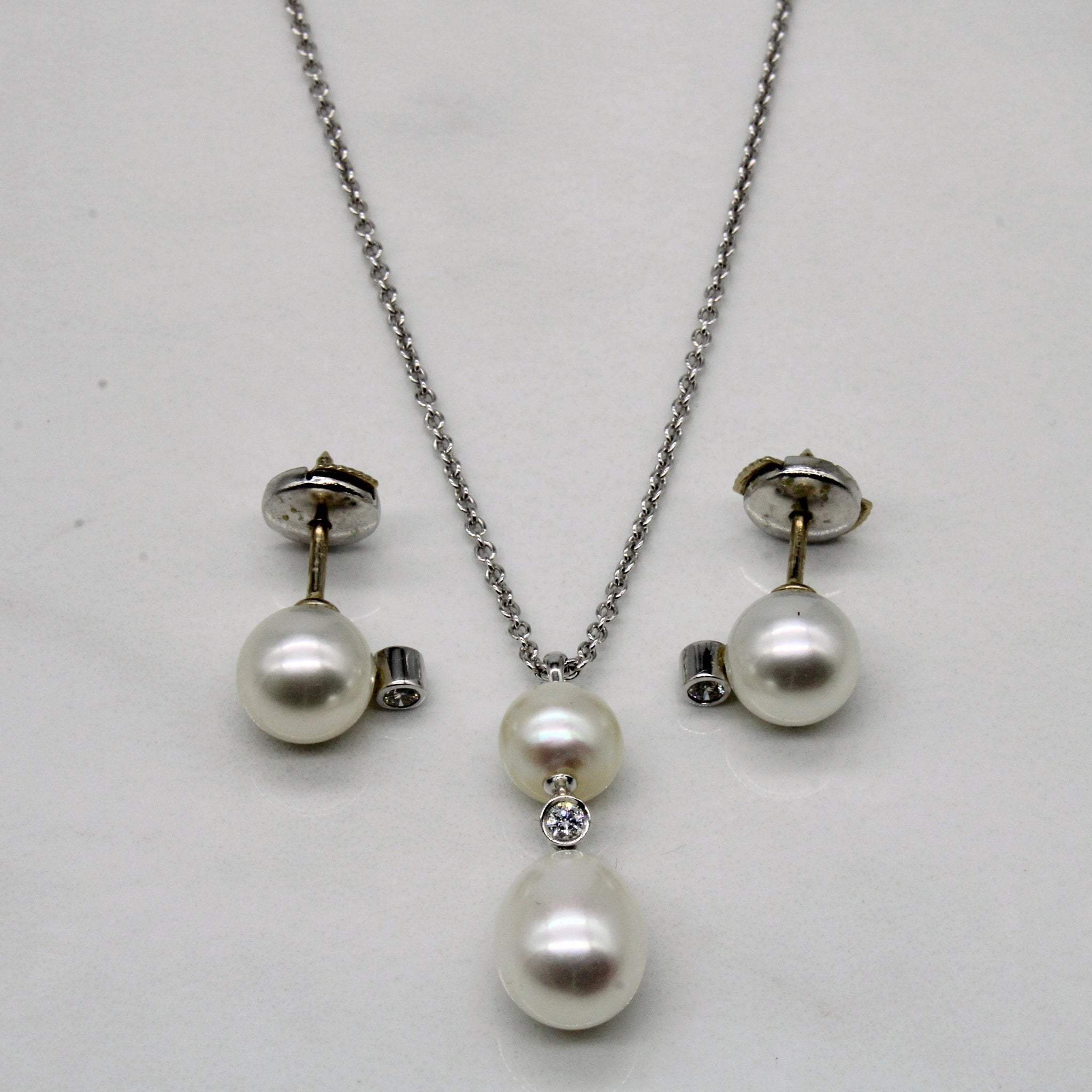 Birks' Diamond & Pearl Earring & Necklace Set | 0.15ctw | 16"